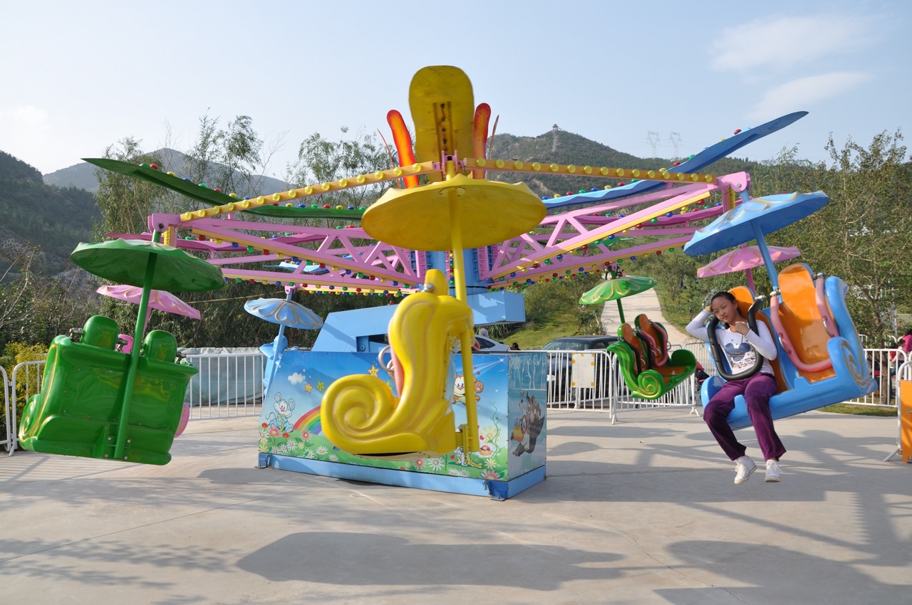 Double Flying Spinning Amusement Equipment Cost - New Rides