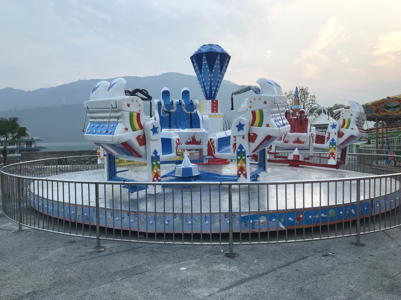 rotating interstellar chariot carnival rides for sale - New Rides